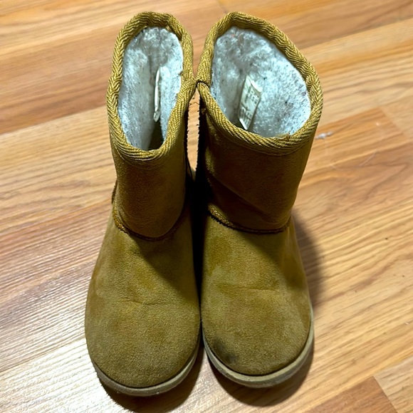 Shoes | Kids Boots Girl Size 8 | Poshmark